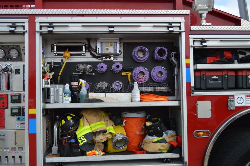 Herramientas Del ` S Del Bombero Foto de archivo editorial - Imagen de ...