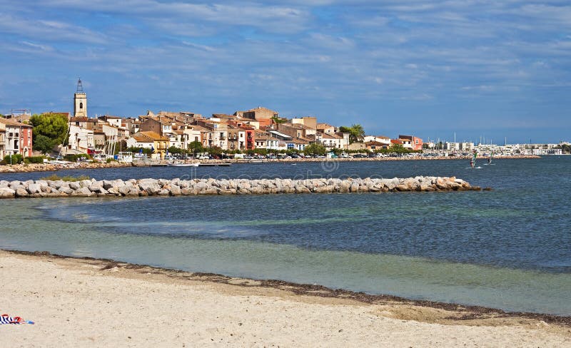 Herrliches Bouzigues, Frankreich Stockbild - Bild von süd, ruhe: 100530123