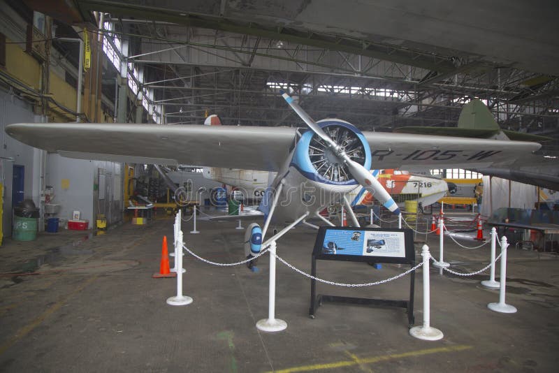 Hersteld Lockheed Vega redactionele foto. Image of rond - 39613956