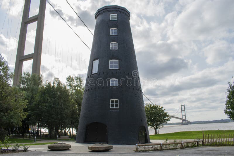 Hessle Cliff Whiting Chalk Mill Stock Photo - Image of bridge, grade ...