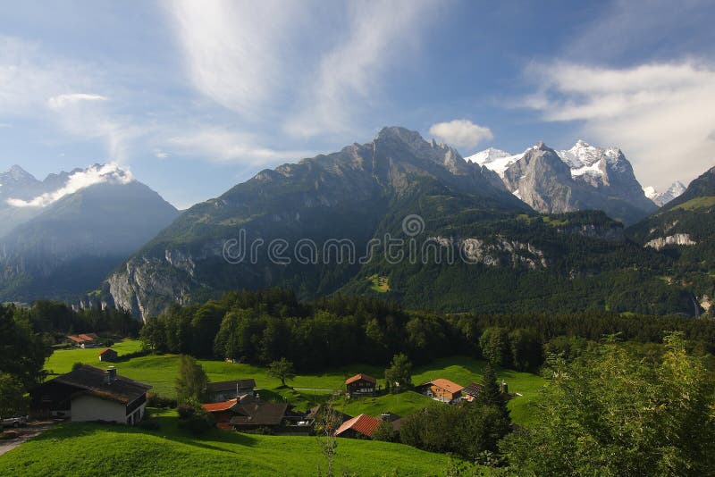 Het alpiene landschap stock foto. Image of leef, alpien - 5085352