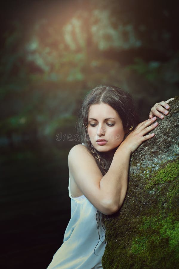 Bos nimf stock foto. Image of fantasie, duivel, schoonheid - 15486478