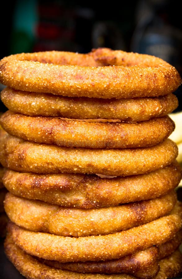 Sel Roti is Een Nepali Traditioneel Zelfgemaakte Rode Rode ...