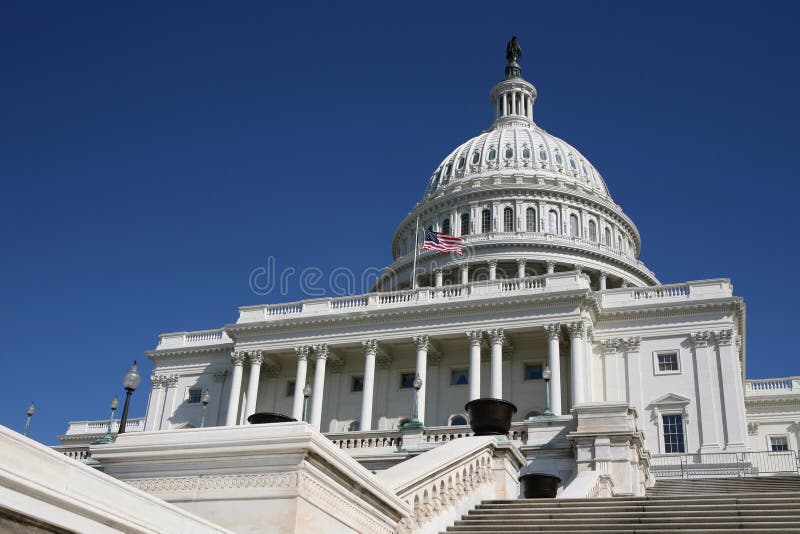 Amerikaanse Capitool stock afbeelding. Image of blauw - 3409261