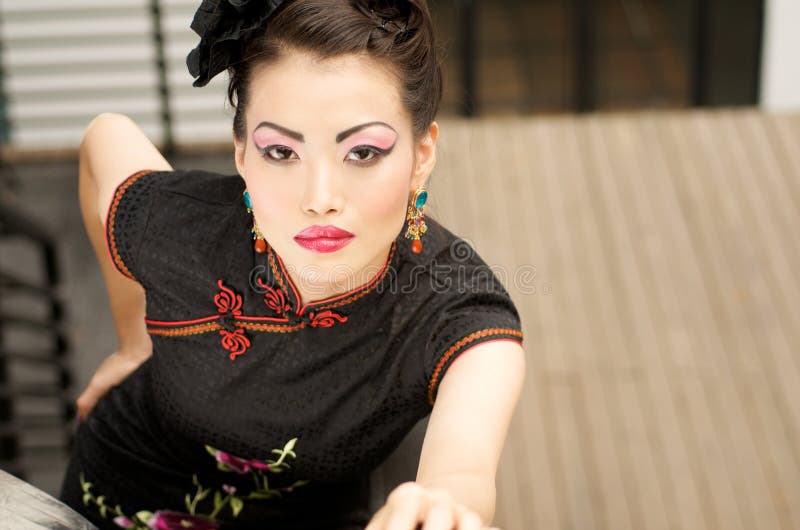 Het Chinese Model Van De Stilist Stock Foto - Image of stel, chinees ...