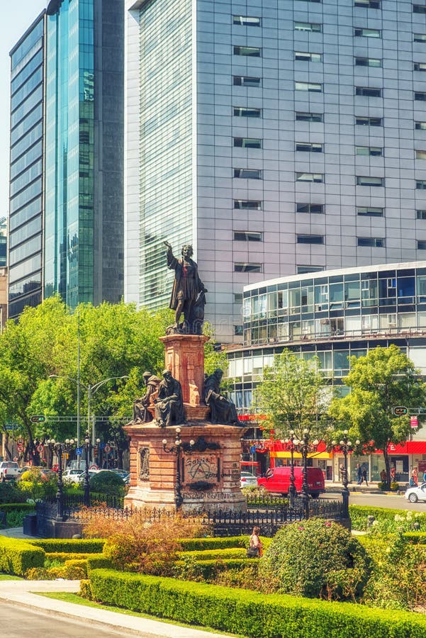 Het Christopher Columbus-standbeeld, Mexico-City Redactionele Stock ...