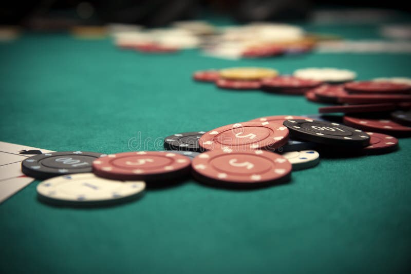 Een Reeks Van Pook Breekt Stapel Op Een Groene Spellijst Met Af Dobbelt ...