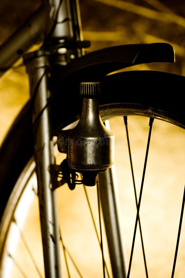 Het detail van de fiets stock foto. Image of fiets, dynamo - 6477000