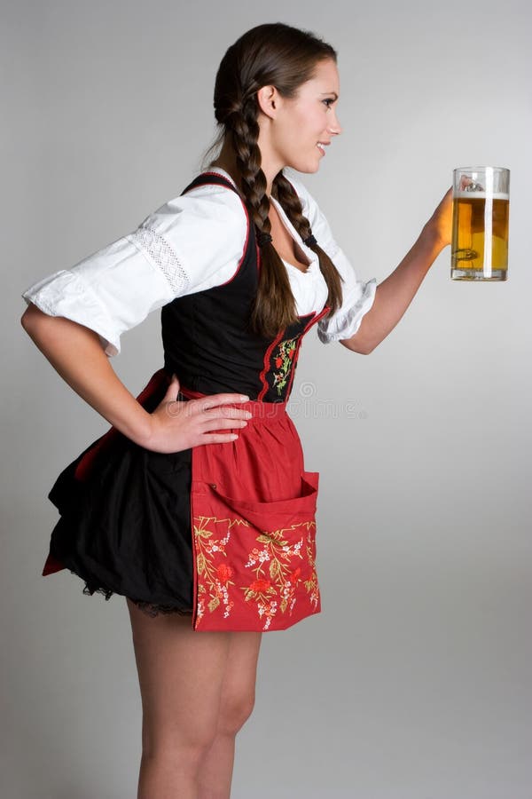 Het Drinken Van De Vrouw Bier Stock Foto - Image of kleren, haar: 7039276