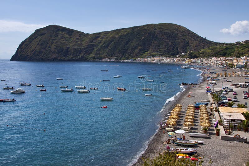 Het Eiland van Lipari stock afbeelding. Image of overzees - 15496107