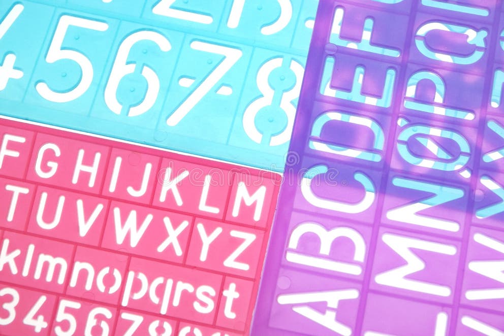 Het Engelse Alfabet Van Brieven Plastic Stencils Stock Afbeelding ...