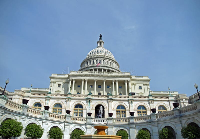 Het Gebouw Van Het Capitool Van De V.S. Stock Foto - Image of kapitol ...