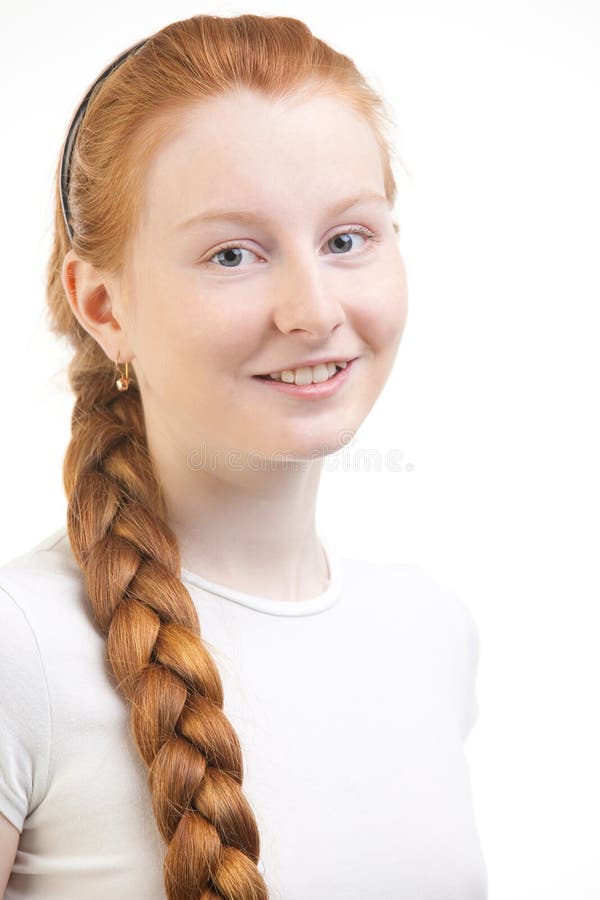 Tiener Met Lang Rode Vlecht Stock Foto - Image of huis, mooi: 12846754