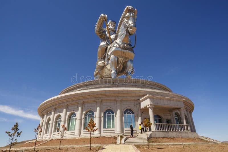 Het Grootste Standbeeld Van De Wereld Van Chinghis Khan Redactionele ...