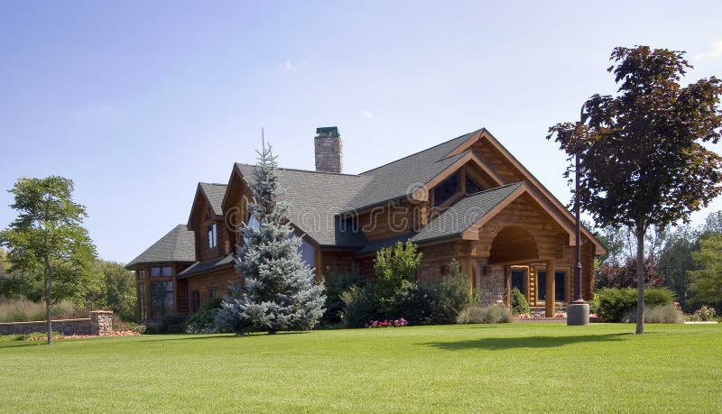 Het Grote Huis Van Het Blokhuis Stock Afbeelding - Image of groot, duur ...