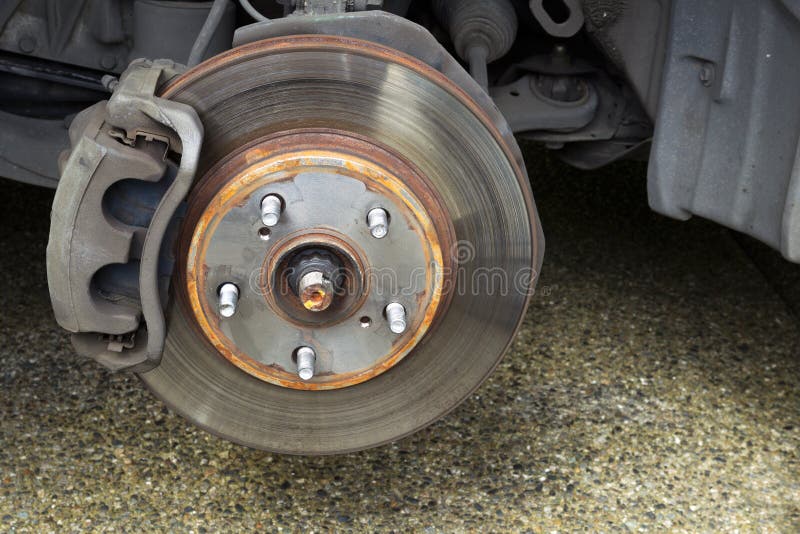 Remmen Repareren Aan De Auto Stock Afbeelding - Image of schijf ...