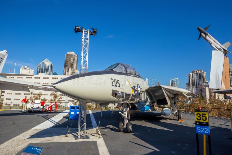 Het Historische Vliegdekschip, Centraal USS Redactionele Stock ...
