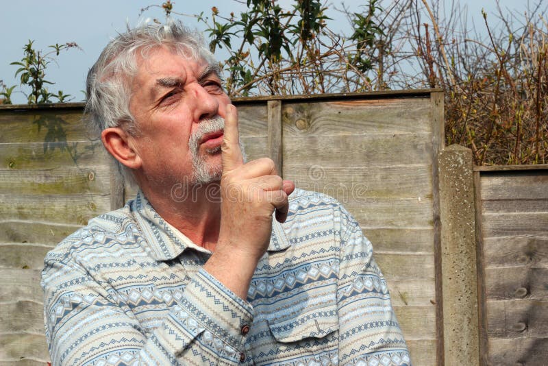 Dode Persoon Op Het Ziekenhuisgurney Stock Foto - Image of autopsie ...