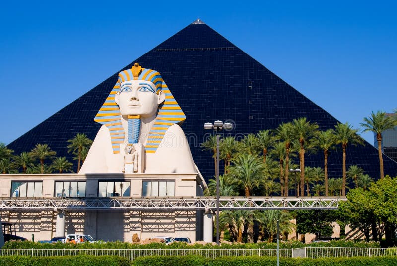 Het Hotel Van De Piramide in Las Vegas Redactionele Afbeelding - Image ...
