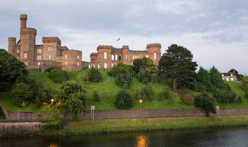 Het Kasteel Van Inverness, Schotland Stock Foto - Image of vlag ...