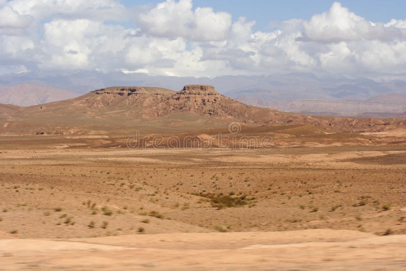 Het Landschap Van De Woestijn Stock Afbeelding - Image of woestijn ...