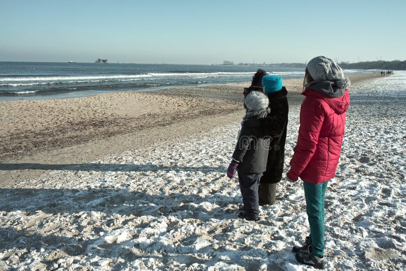 Het lopen op water stock afbeelding. Image of toneel - 26248841
