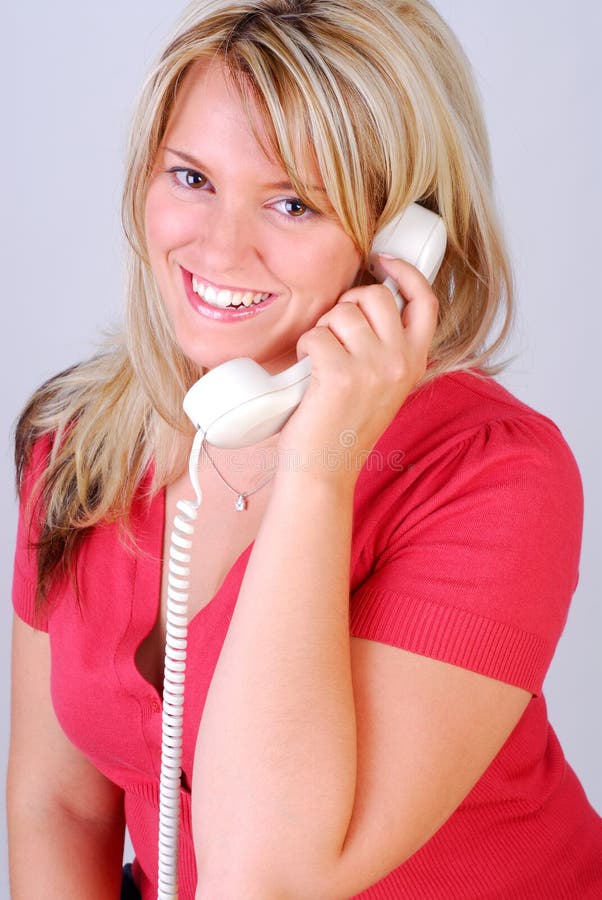 Een telefoongesprek voeren stock foto. Image of wijfje - 2704738