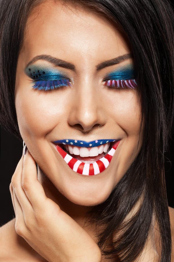 Vrouw Met Een Mooi Gezicht En Perfecte Make-up Stock Afbeelding - Image ...