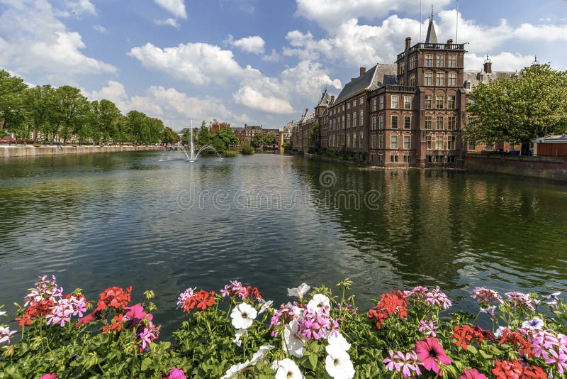 Het Nederlandse Parlement, Den Haag, Nederland Stock Foto - Image of ...