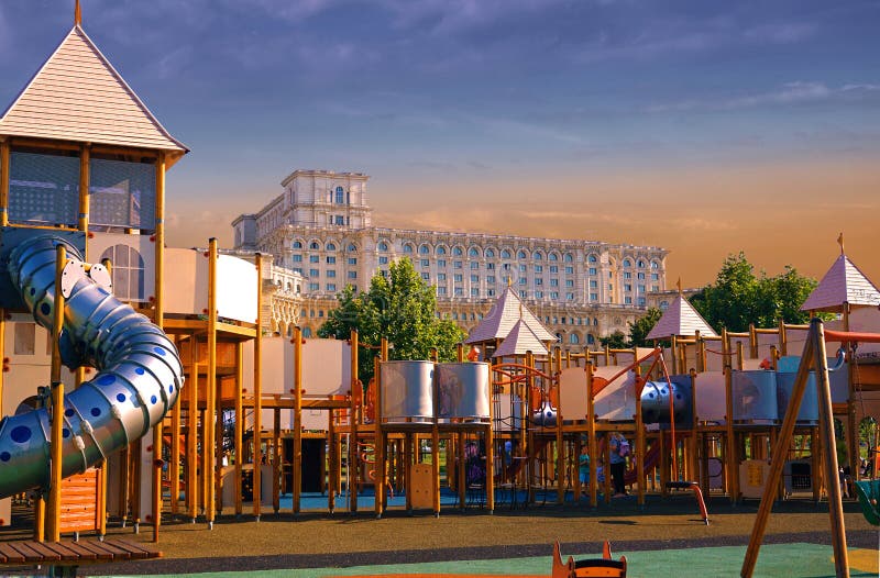 Het Parlement Van Bevlekte Jonge Uilen Stock Afbeelding - Image of ...