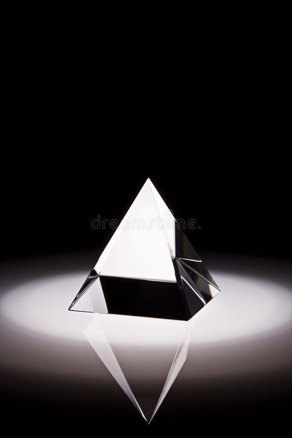 Het Prisma Van Het Kristal. Stock Afbeelding - Image of artistiek ...