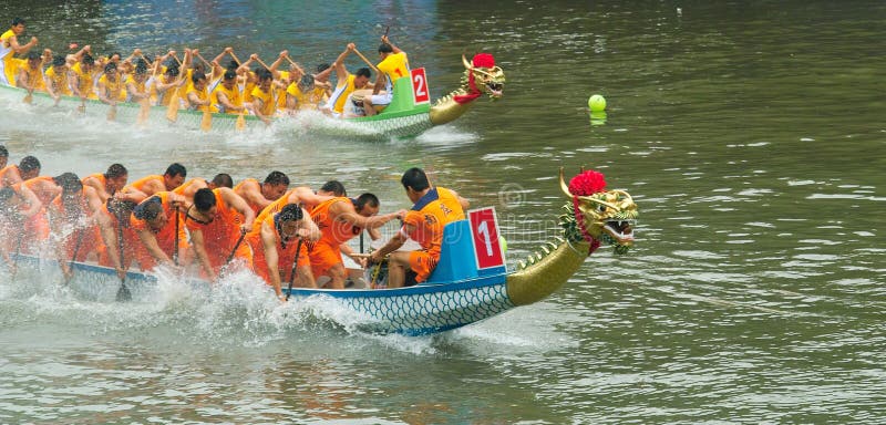 Drakenbootrace redactionele fotografie. Image of cultuur - 12500952