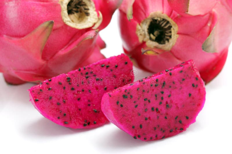 Rode drakenfruit stock foto. Image of besnoeiing, vers - 10674250