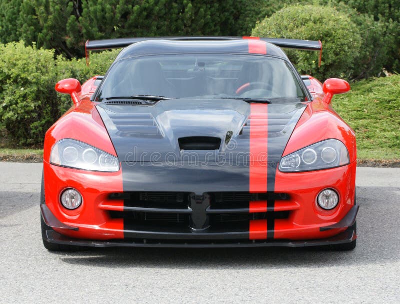 Amerikaanse Muscle Car Rood Stock Foto - Image of mening, luxe: 10707638