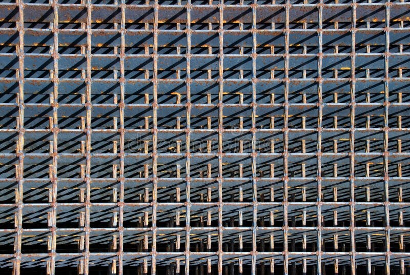 Metaalrooster in Venster Het Openen Van De Oude Vesting Stock Foto ...