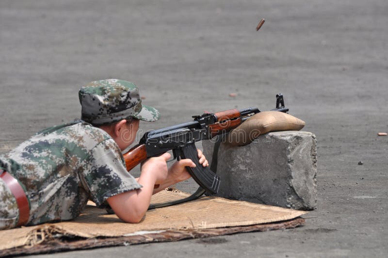Het schieten van opleiding stock foto. Image of politie - 40117596