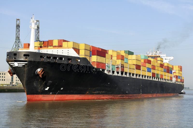 Containerschip Dat in De Haven Wordt Gelost Stock Afbeelding - Image of ...