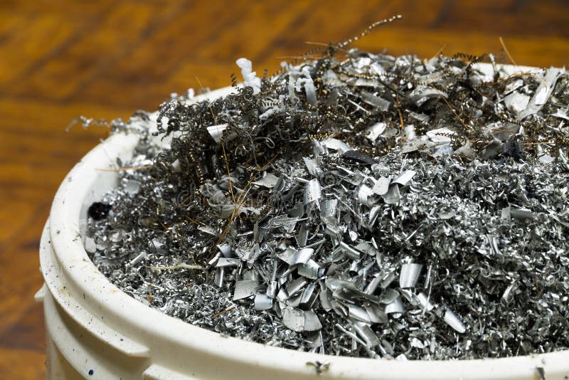 Aluminiumschroot stock foto. Image of schade, milieu - 25433126