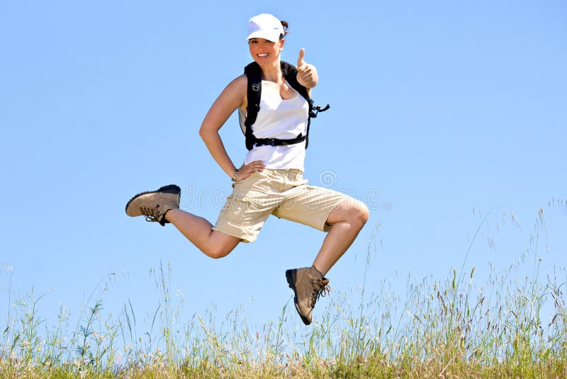 De Gelukkige Vrouwen Springen Stock Foto - Image of gelukkig, springen ...
