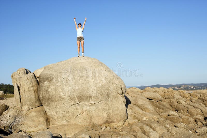 Het springen voor Vreugde stock afbeelding. Image of versheid - 4766287