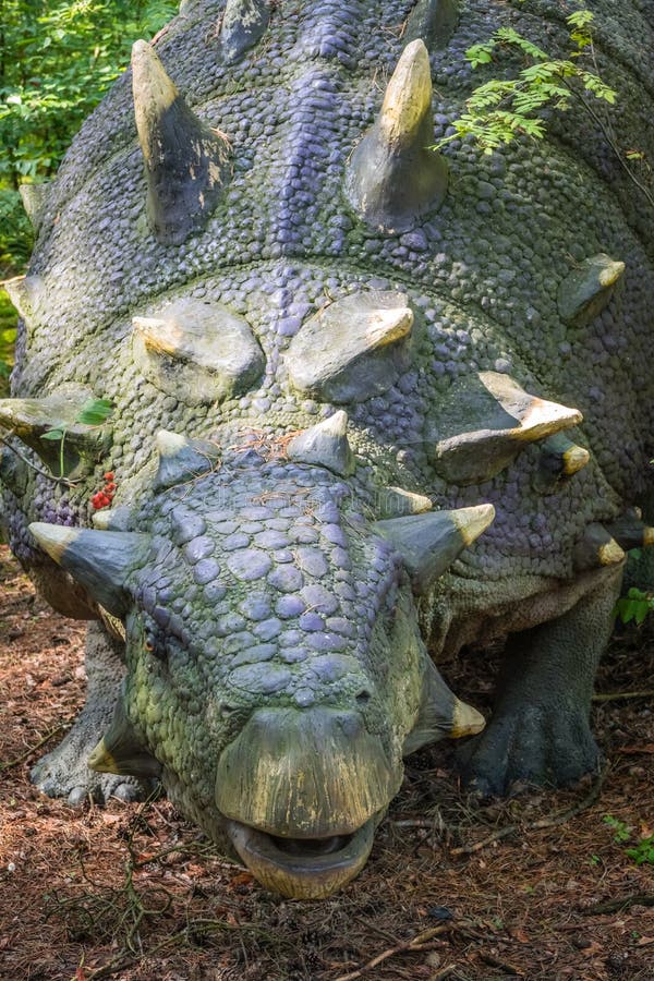 Een Sluiting Van Een Ankylosaurus Van Rubber of Van Metaal ...