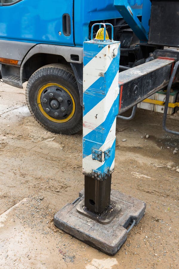 Hydraulische Steun Van De Kraan Van De Vrachtwagen Hydraulische ...