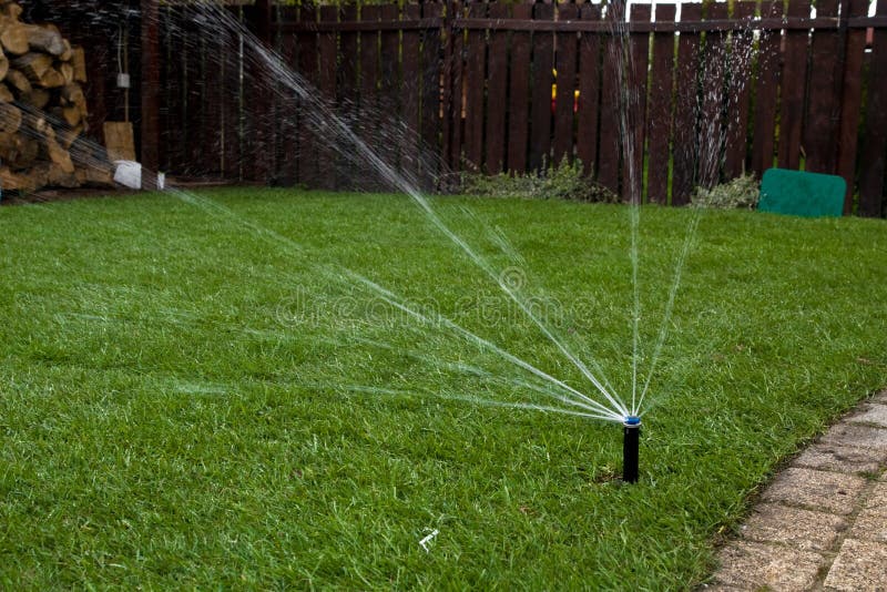 Het Systeem Van De Irrigatie Stock Afbeelding - Image of landbouw ...