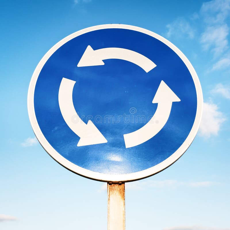 Het teken van de rotonde stock foto. Image of teken, symbool - 29133892
