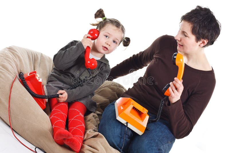 Het Telefoneren Van De Moeder En Van De Dochter Stock Foto - Image of ...