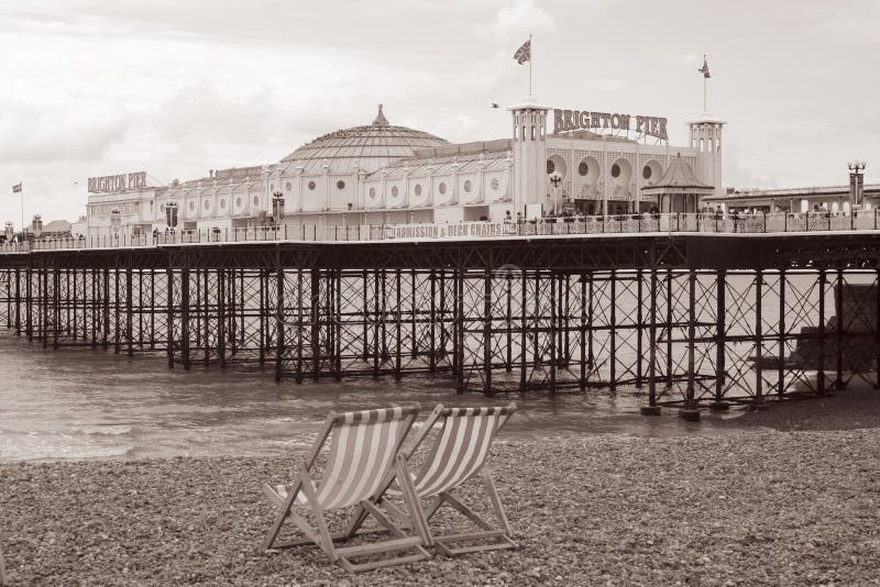 Vintage Brighton Beach, Engeland Stock Afbeelding - Image of brighton ...