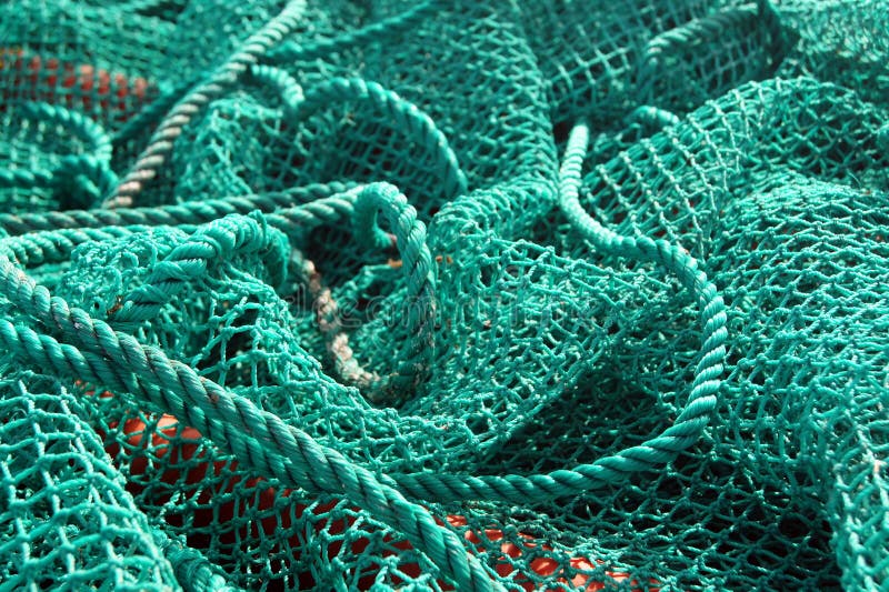 Het Visnet Vast Door Een Kabel Stock Foto - Image of vangst, kabel ...