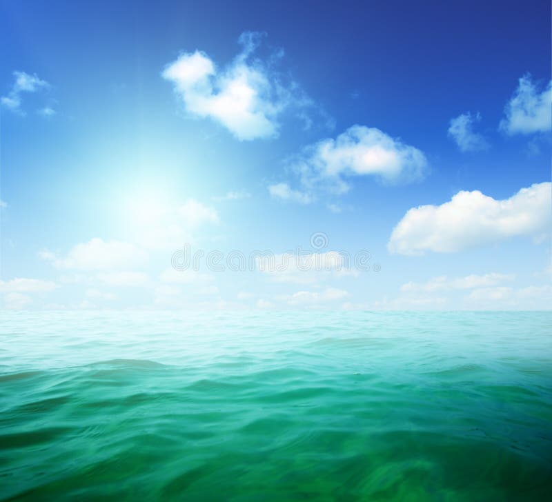 Het Water En De Mist Van Oceanen Stock Afbeelding - Image of horizon ...