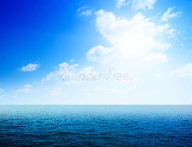 Het Water En De Mist Van Oceanen Stock Afbeelding - Image of ...