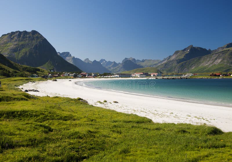 Het zandstrand van Lofoten stock afbeelding. Image of noors - 15560459